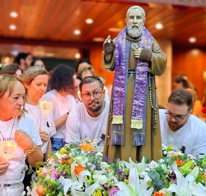 Conheça o Exército de São Padre Pio, movimento que nasceu na Paróquia ...